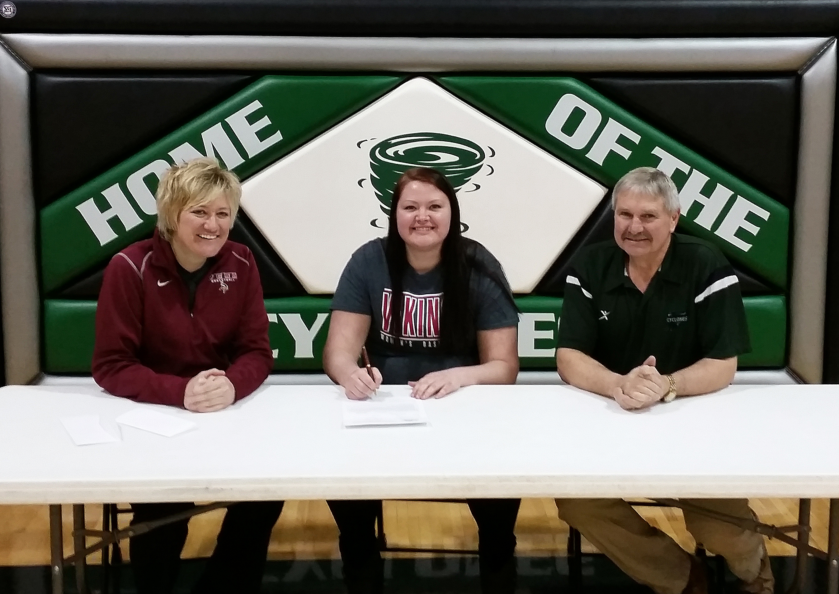VCSU signs Huber | CSi News Now!
