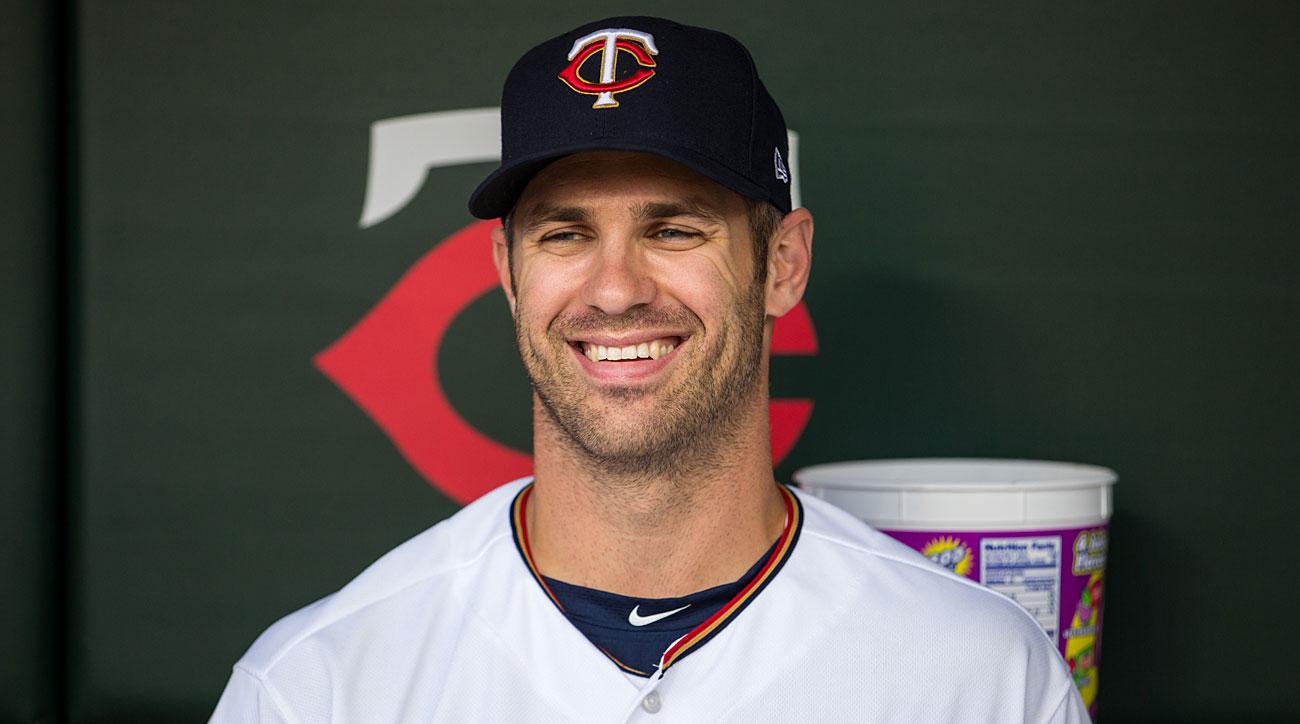 Mauer reaches 2,000 career hits | CSi News Now!